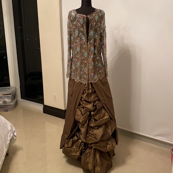 gabriella arango | Dresses | Bronze Long Sleeve Taffeta And Lace ...